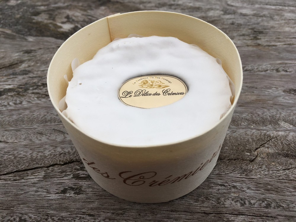 What is Délice des Crémiers Cheese?