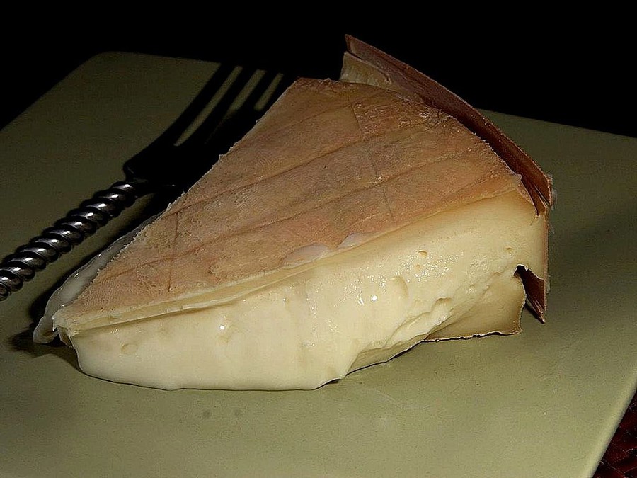 Popular Kinds of Traditional British Cheese