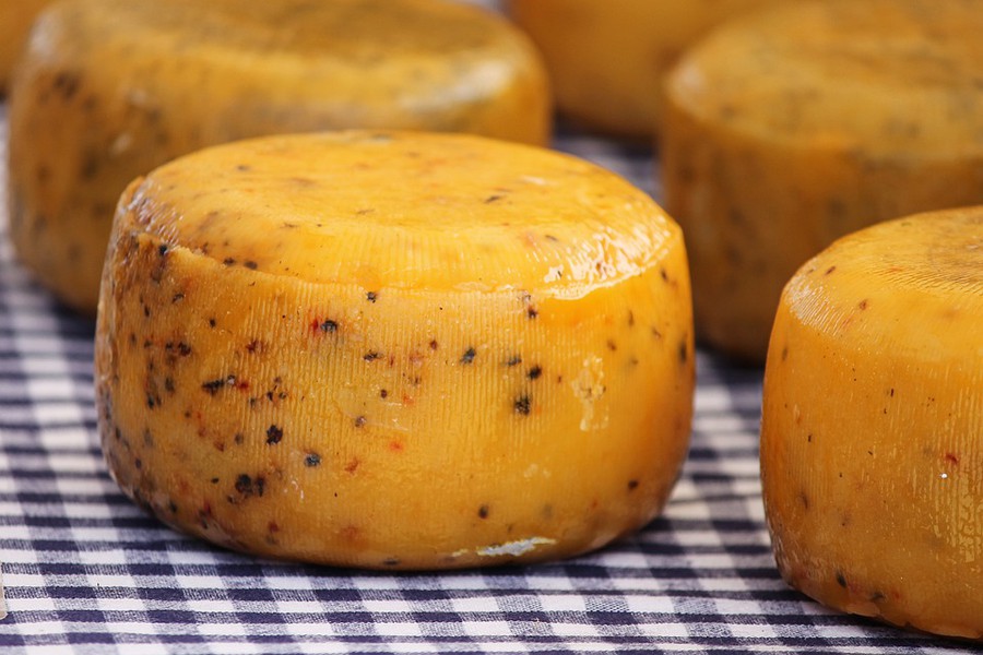 Five Popular Hot and Spicy Cheese to Enjoy